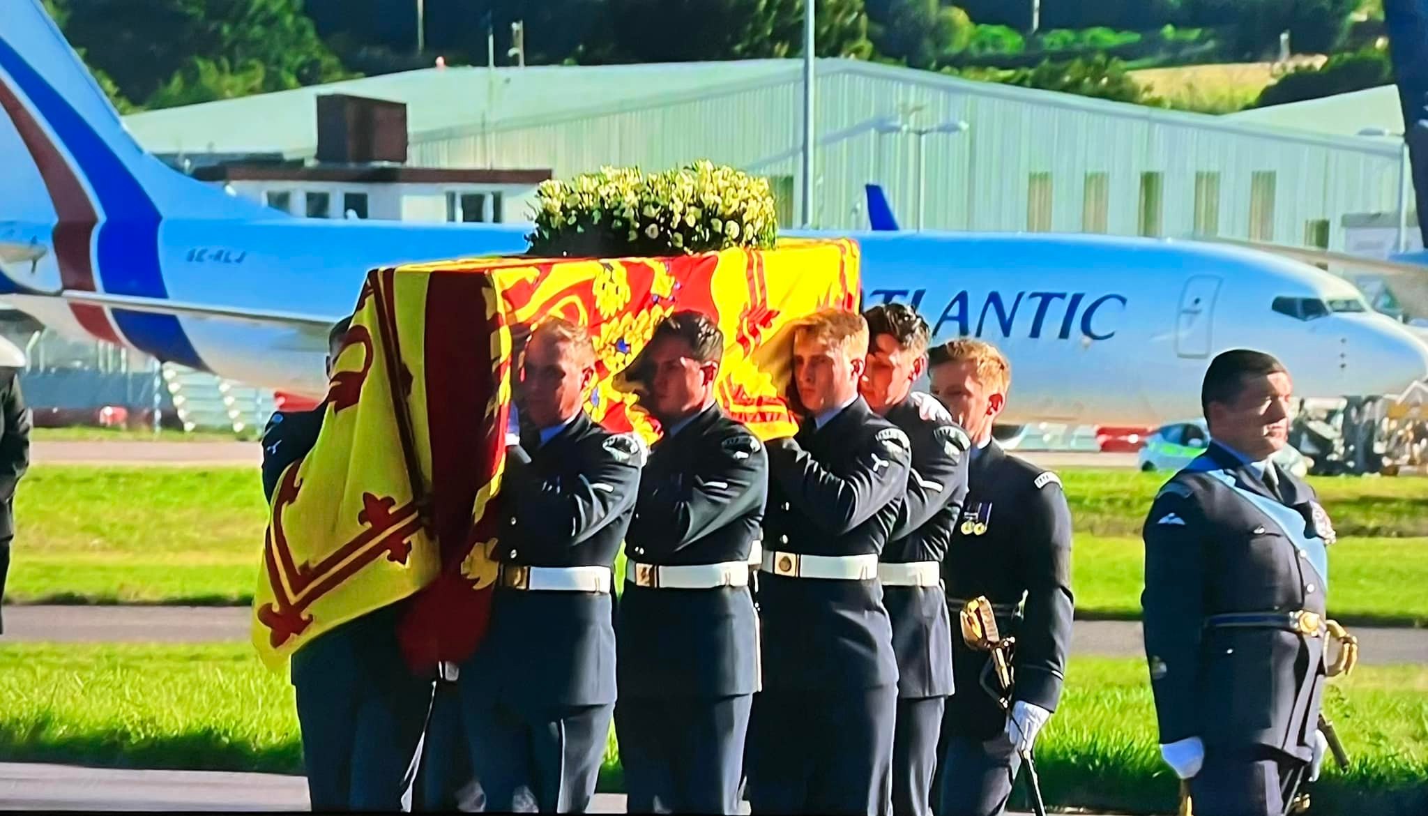 MOCE VAKADUA SIKOTELADI-QUEEN ELIZABETH II - Viti FM