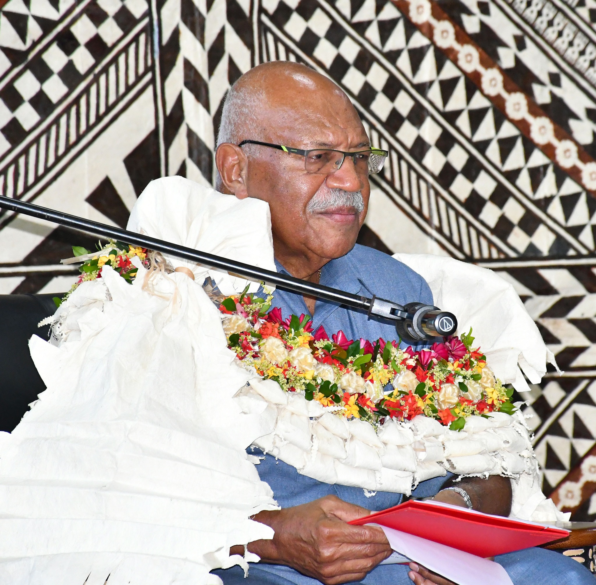 SERE VOU-VEIDIGIDIGI-SALUSALU DOMONI KEI NAULUVATU - Viti FM