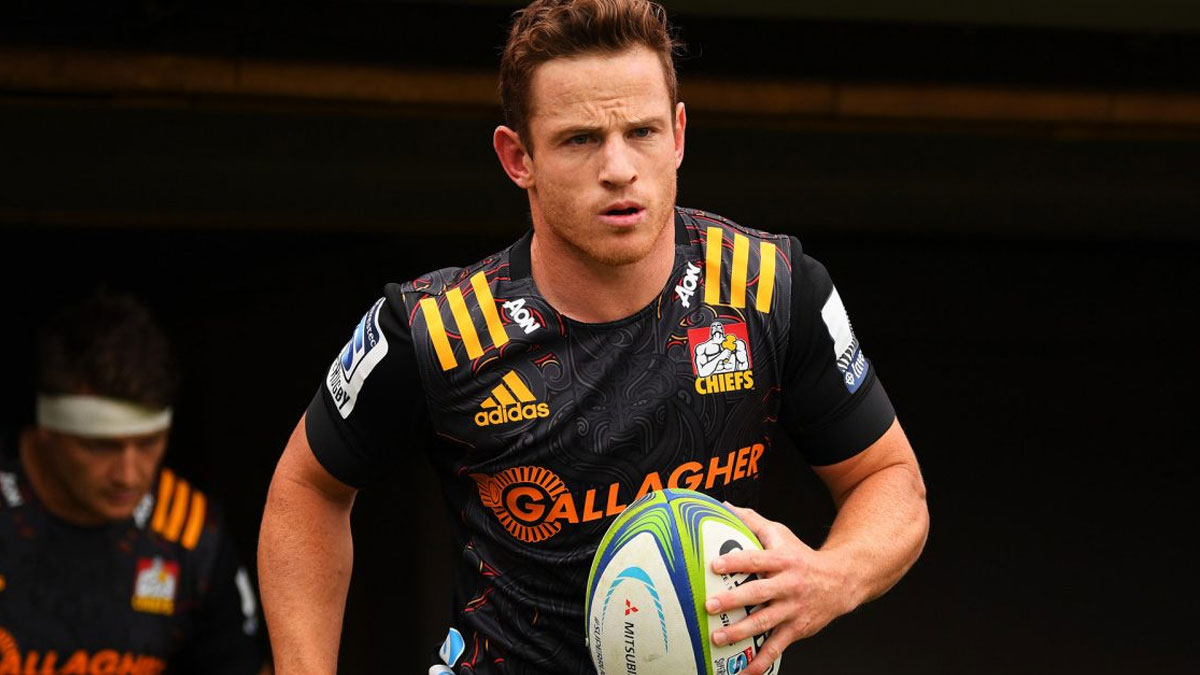 VAKANAMATA O BRAD WEBER ENA VUKU NI FAINALA LEVU NI SHOP N SAVE SUPER ...