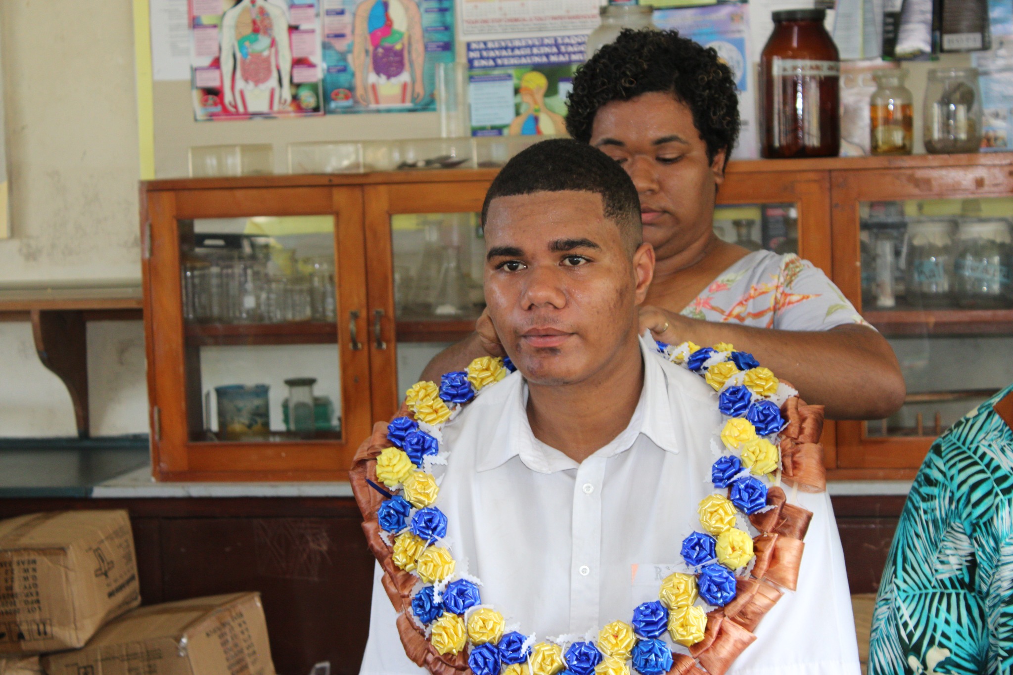RATOU MAI TALACI E LEWE 3 NA GONEVULI MAI RATU KADAVULEVU SCHOOL. - Viti FM